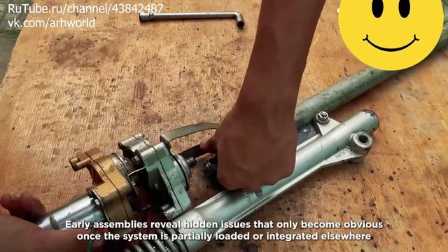 Мужчина строит ЛОДКУ-АМФИБИЮ из лома старого велосипеда: полный процесс от начала до конца 🚲⛵️