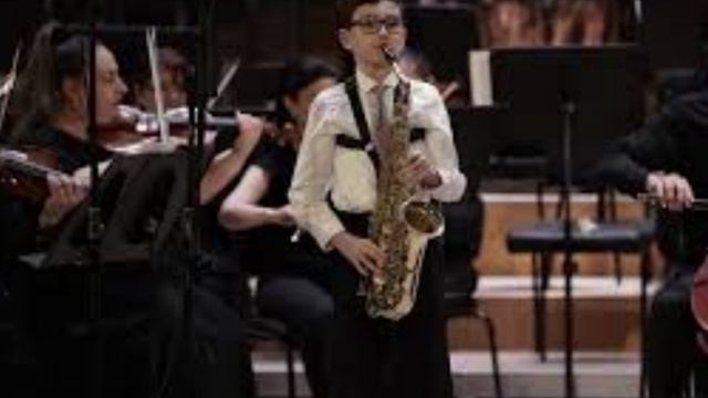 Michael Harutynyan (Saxophone)