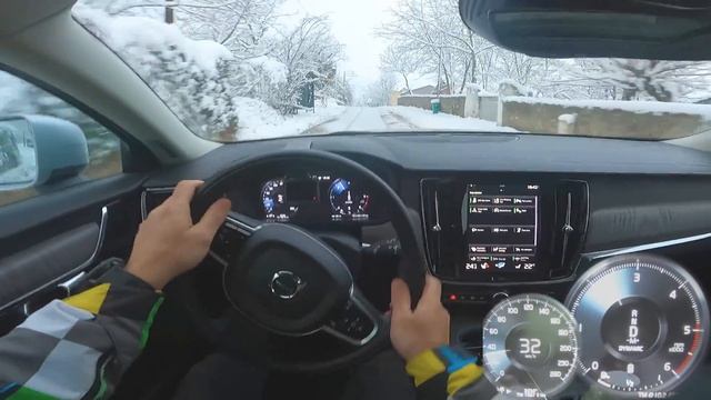 Тест-драйв VOLVO V90 CROSS COUNTRY MILDHYBRID 2021 года выпуска