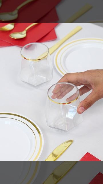 Набор стаканов пластиковых с гранями