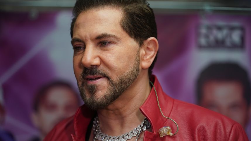 Ни одной морщины: 56-летний Авраам Руссо раскрыл секреты молодости