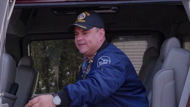 Очень спорный микроавтобус. Chevrolet Express