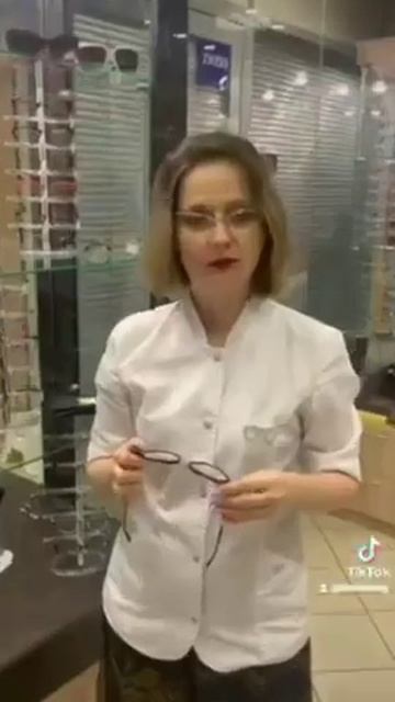 Живые комиксы. История 4 "Вам ничего не нужно?"