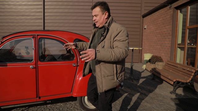 43 года на конвейере. Citroën 2CV. Гадкий но очень интересный.