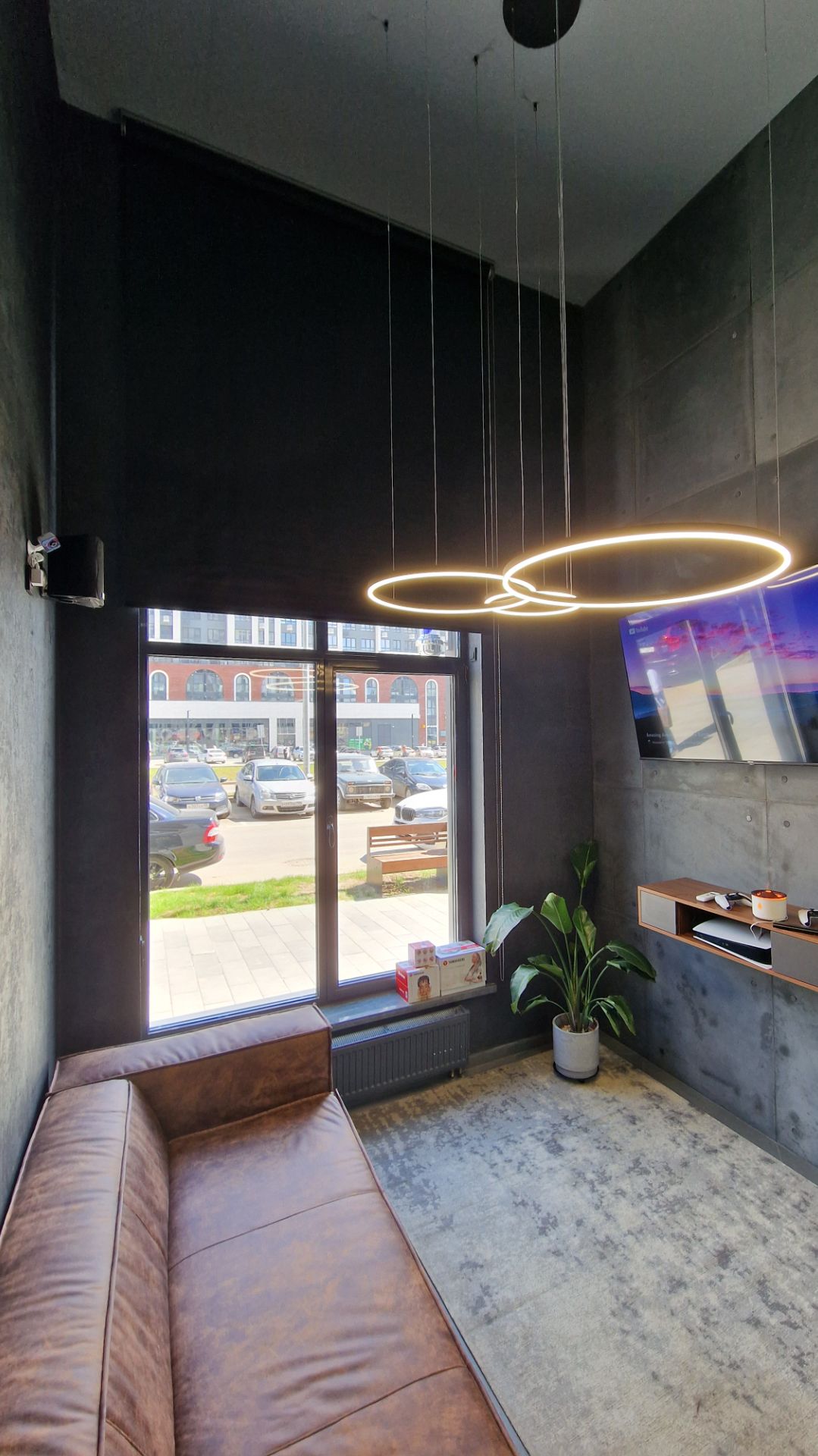 Ткань Карина. Черный. Свободновисящие рулонные шторы