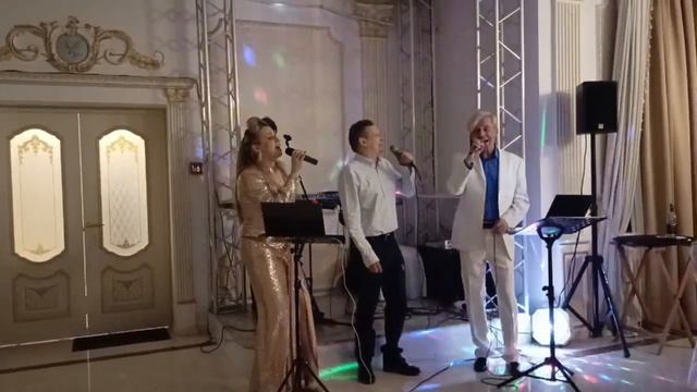 Вокальное трио на праздник (юбилей, свадьбу)