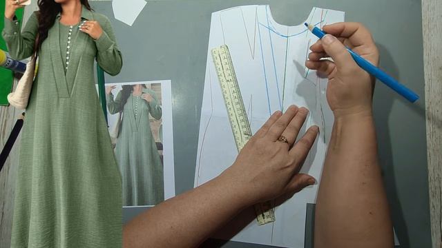 Моделирование. Элегантное платье со вставкой - женственно и изящно. Выкройка № 1995.