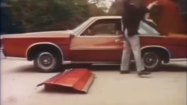 Интересная реклама AMC Pacer