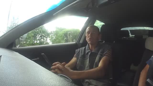 КАК ПРОДАТЬ КЛУБНИКУ? СЛАВА ВЫРУЧАЕТ!