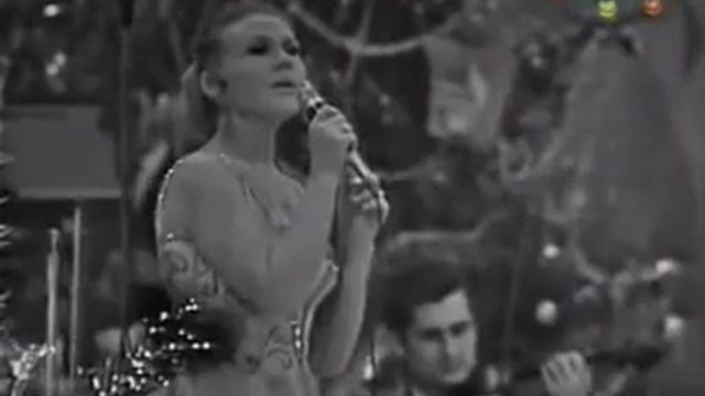 Поёт Мария Пахоменко