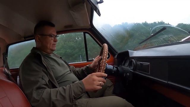 На Запорожце 530 км. Одна нога лишняя.