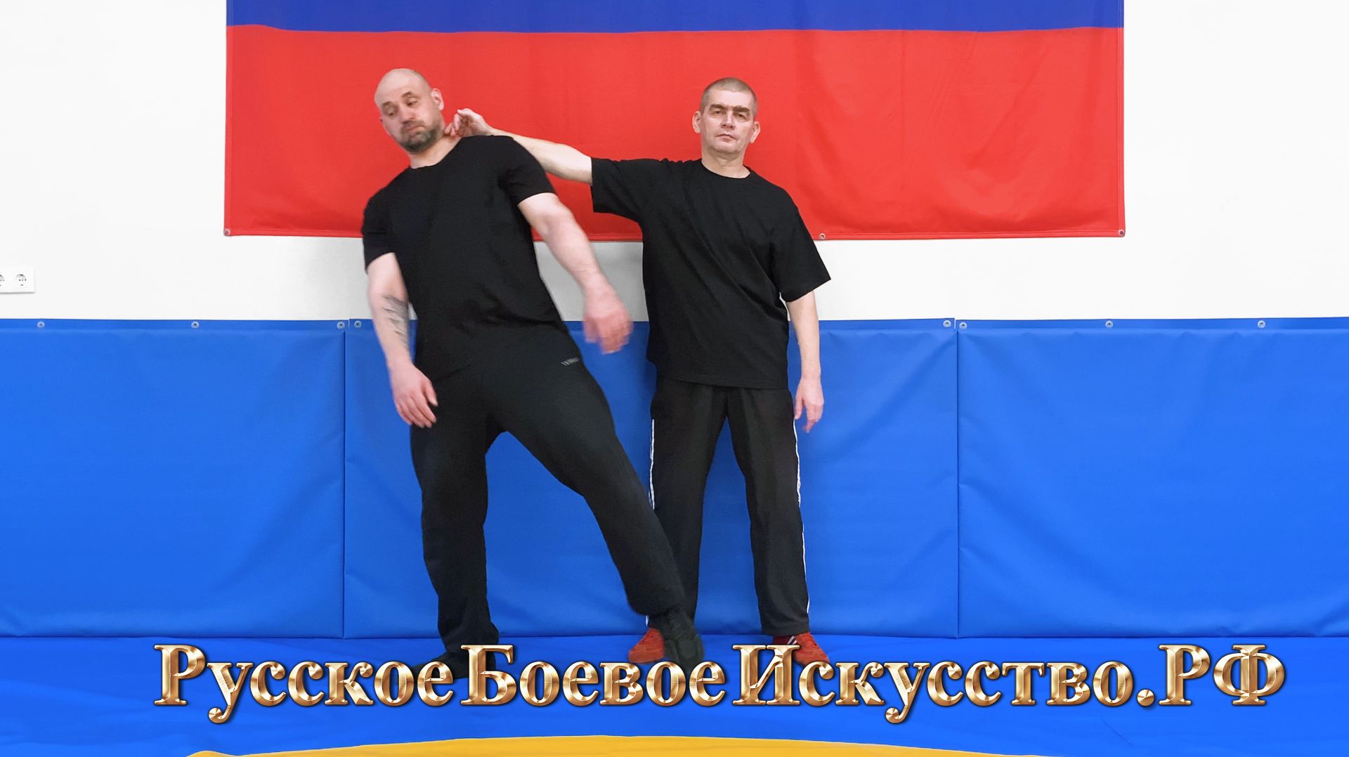 R359 = УДАР, ТРИ ПЛОСКОСТИ ДЛЯ СКОВЫВАНИЯ.