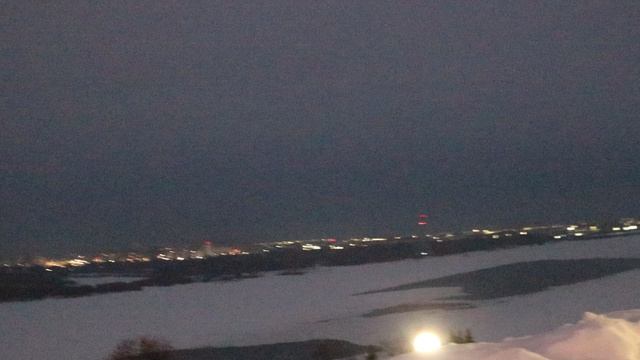 Ночью видно, насколько Ниждний Новгород - огромный. Вторник, 10 марта 2026 г.