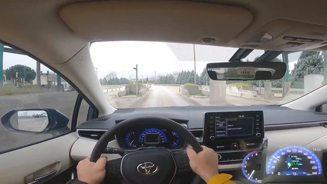 Тест-драйв TOYOTA COROLLA 1.5 FLAME 2022 года выпуска - от первого лица