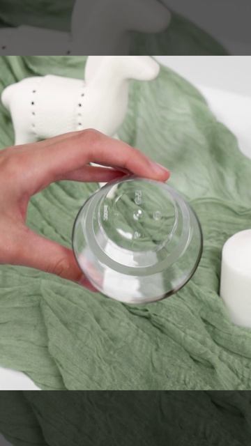 Набор 70 предметов с серебристыми тарелками и стаканами