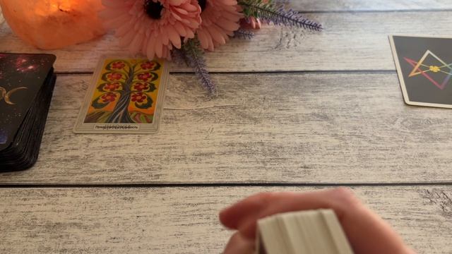 Почему он пропал🧐Ждать ли появления 🔮✨🕺Расклад по вариантам