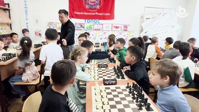 Һайн хэрэгтэ сугтаа! Шатараар мүрысѳѳн