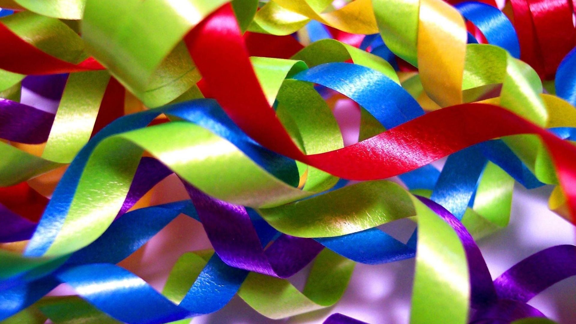 Работа с атласными лентами