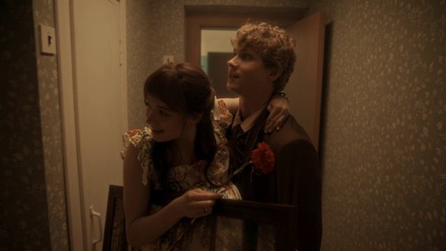 "Это мы, Счастливые!" - отрывок из сериала "Время Счастливых"