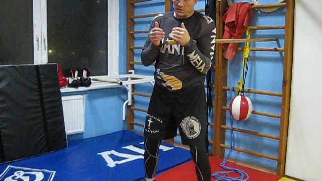 2017 год. Самостоятельная работа с тренажером(палка) для отработки плотного контроля рукой.