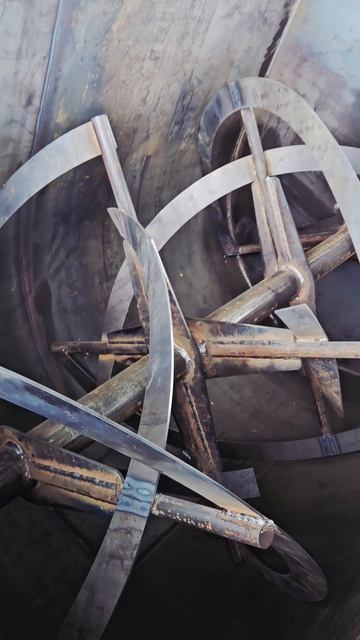 Горизонтальный смеситель для сыпучего сырья. Обзор с завода.