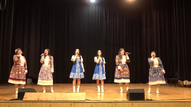 Ансамбль русской песни " Варенька" МБУК " Дом культуры д. Красная