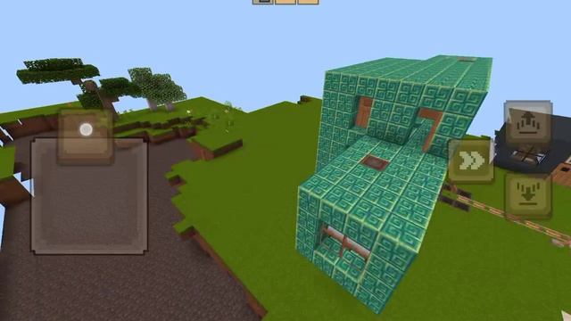 Я случайно проехал на красный свет светофора в Майнкрафте