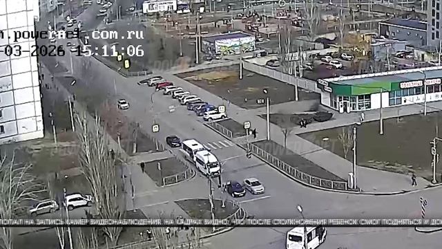 В Волжском школьник попал под колеса маршрутки