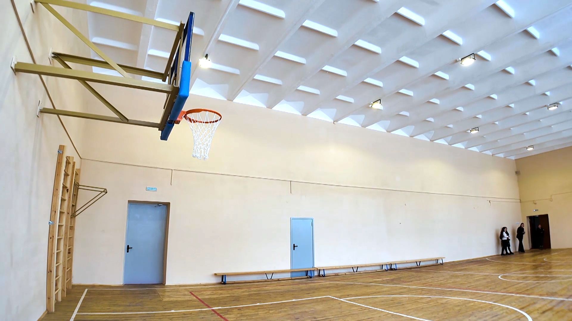 В школе №44 обновили спортивный зал