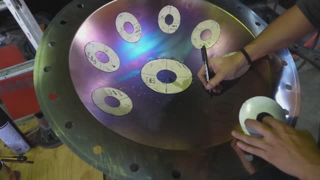 Процесс создания хэндпана. Удивительные навыки мастера!