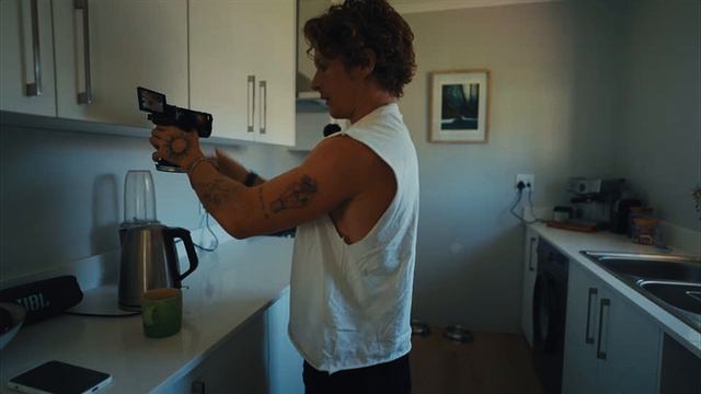 How To Film YOURSELF - Instantly turn boring into cinematic - Solo Cinematic B Roll Demo