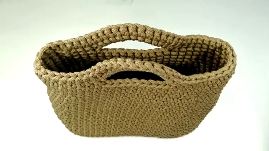 СТИЛЬНАЯ СУМКА КРЮЧКОМ