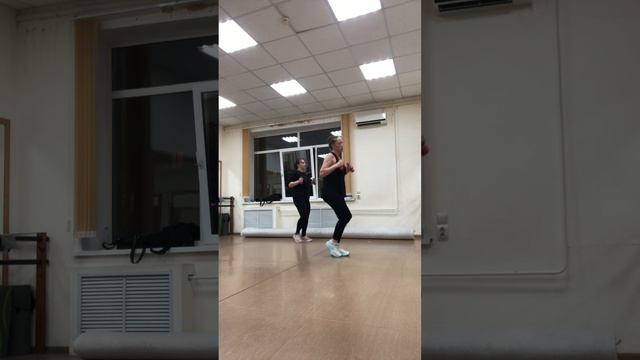 Аэробная тренировка с дополнительным весом!