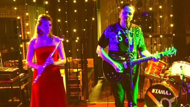 02 Ни куда не летал Гагарин - Дмитрий Дубров, Алла Лужецкая