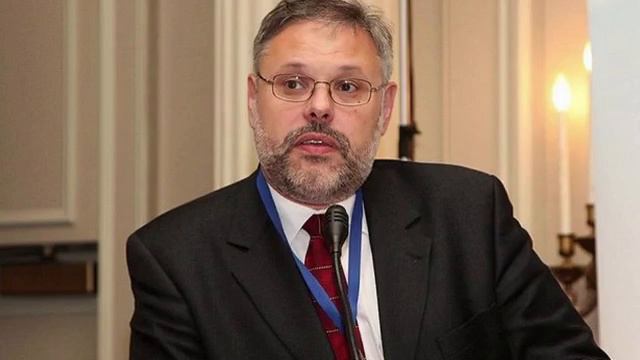 М.Хазин правила игры политиков