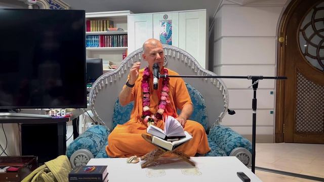 Юмор Бога. "Поэзия Бхагавад-гиты" - связи между стихами. Ильский. 09.01.2026