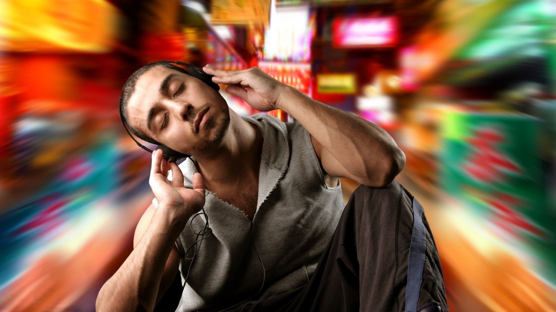 2. "Калейдоскоп" - лучшие музыкальные треки.