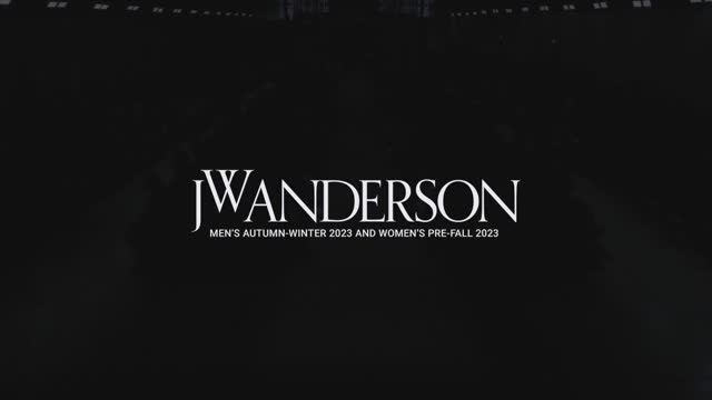 Показ коллекции JW Anderson осень-зима 2023-2024