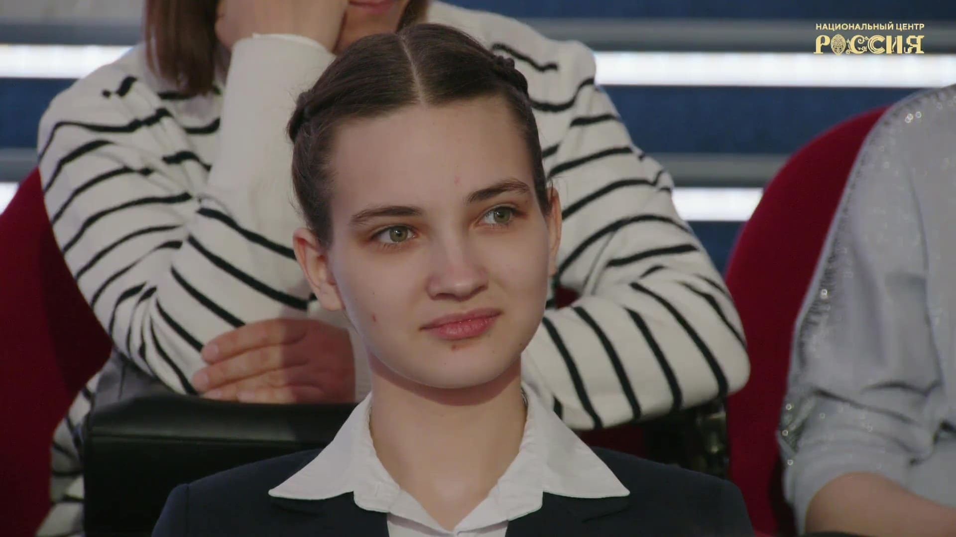 «Нельзя не читать»: Наталья Урбанская о феномене женской литературы