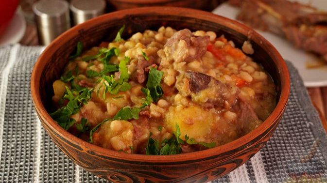 РАГУ С БАРАНИНОЙ И ФАСОЛЬЮ