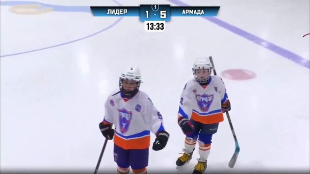 В третий раз Арсений Приступа разобрался по взрослому и забил шайбу