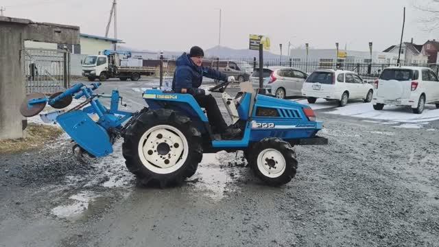 Японский мини ТРАКТОР Iseki TU200F 20лс