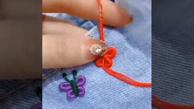 Как сделать красивую объемную бабочку на одежде 🦋