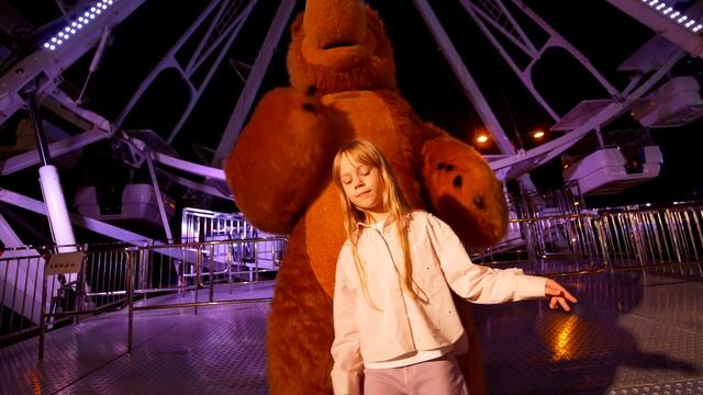 Stefi Amie - Fairytales (видеоклип)