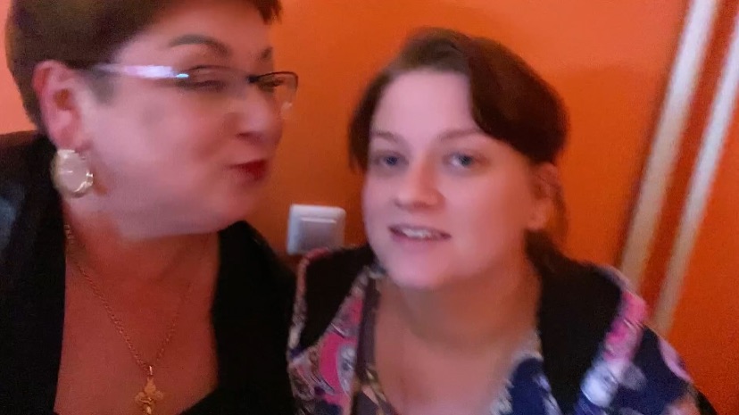 Когда ждали Никиту, дочь в больнице 🤷♂️ совсем не хочет есть ! Видно архив