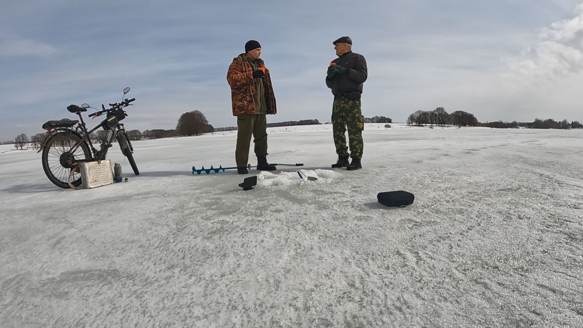 Поездка на весенний пруд.