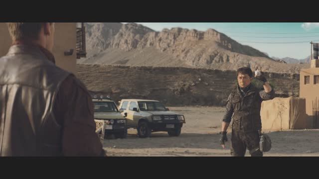 Круче некуда: Встреча Криса и Дракона Ло лицом к лицу