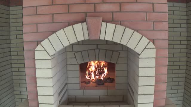 Русская печь   Мангал,  2 в одном. Мир меняется.