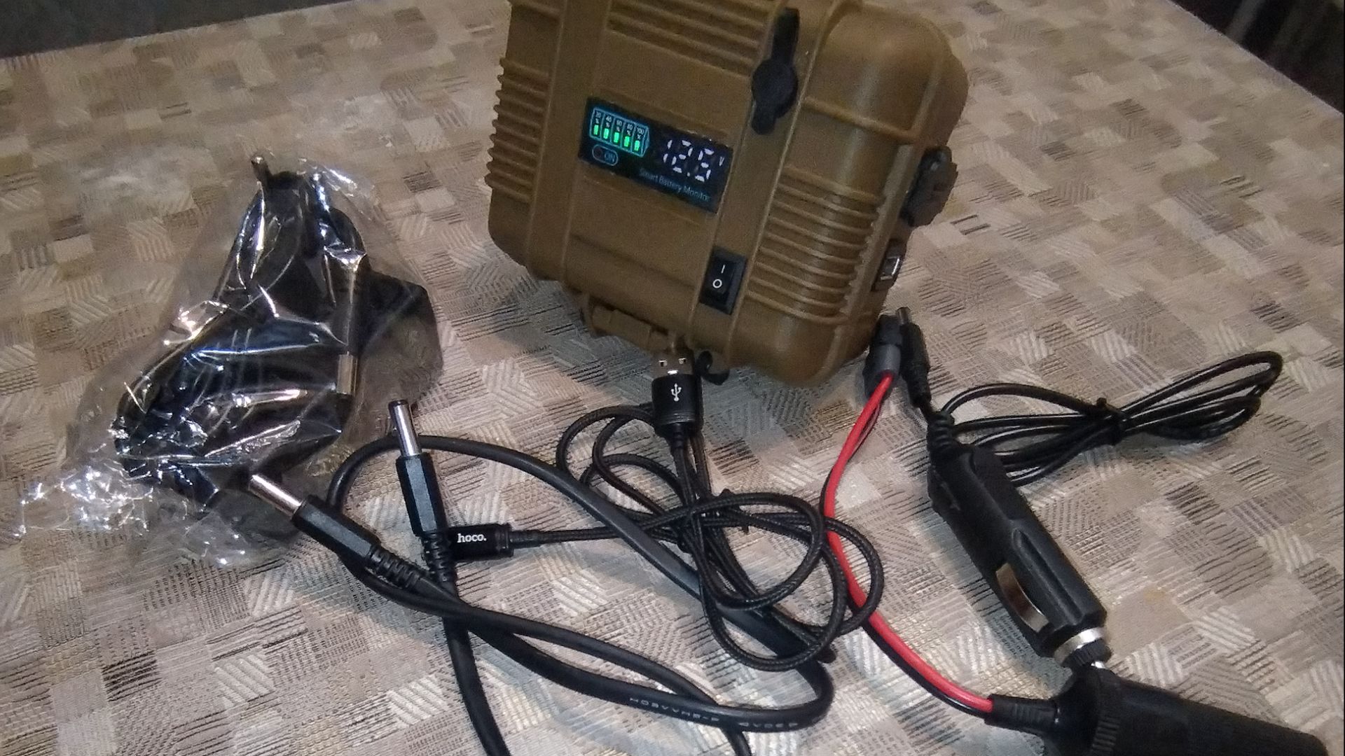 Мини-Станция для электроинструмента на 12 вольт