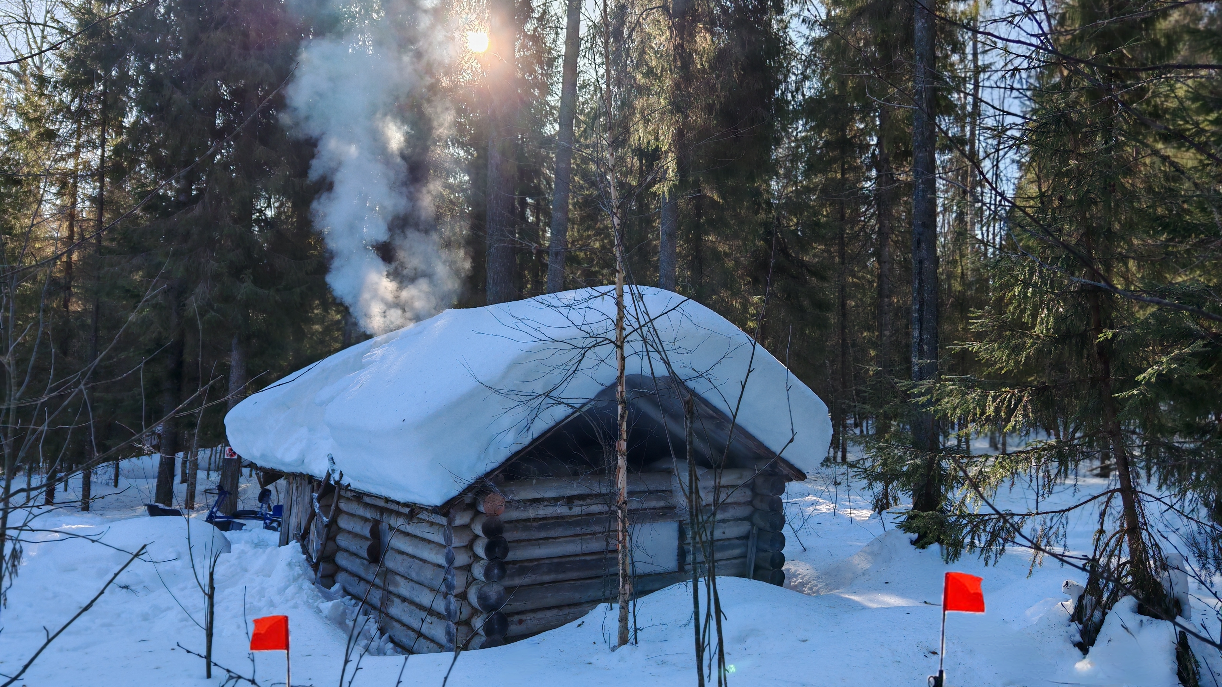 ЕЛЕ ДОБРАЛИСЬ ДО ИЗБЫ. РЫБАЛКА В ТАЙГЕ, ДИКИЙ ЖОР ЩУКИ! ГОТОВИМ КОТЛЕТЫ ИЗ РЫБЫ.
